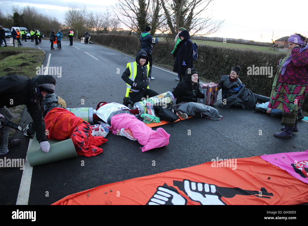 AWE ALDERMASTON AGAINST ATOMIC WEAPONS - TRIDENT - PROTESTERS GATHER AT ...