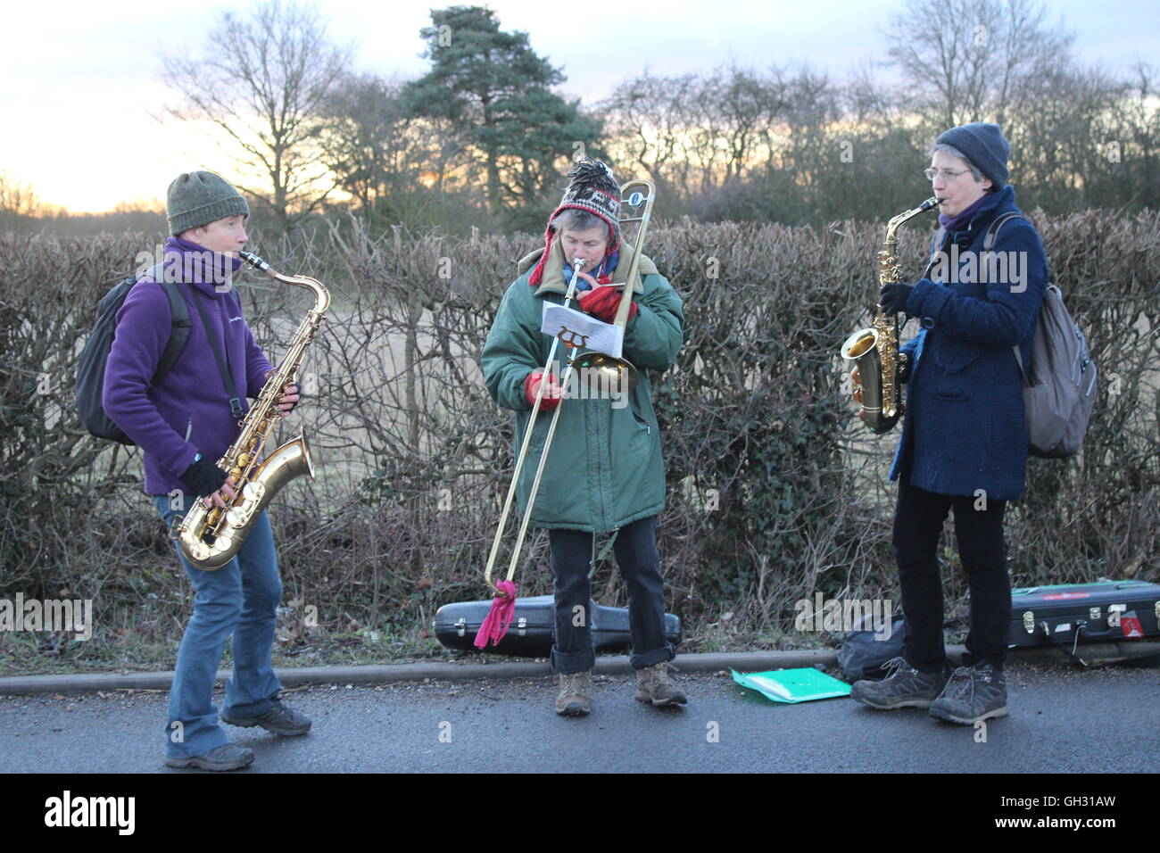 AWE ALDERMASTON AGAINST ATOMIC WEAPONS - TRIDENT - PROTESTERS GATHER AT ...