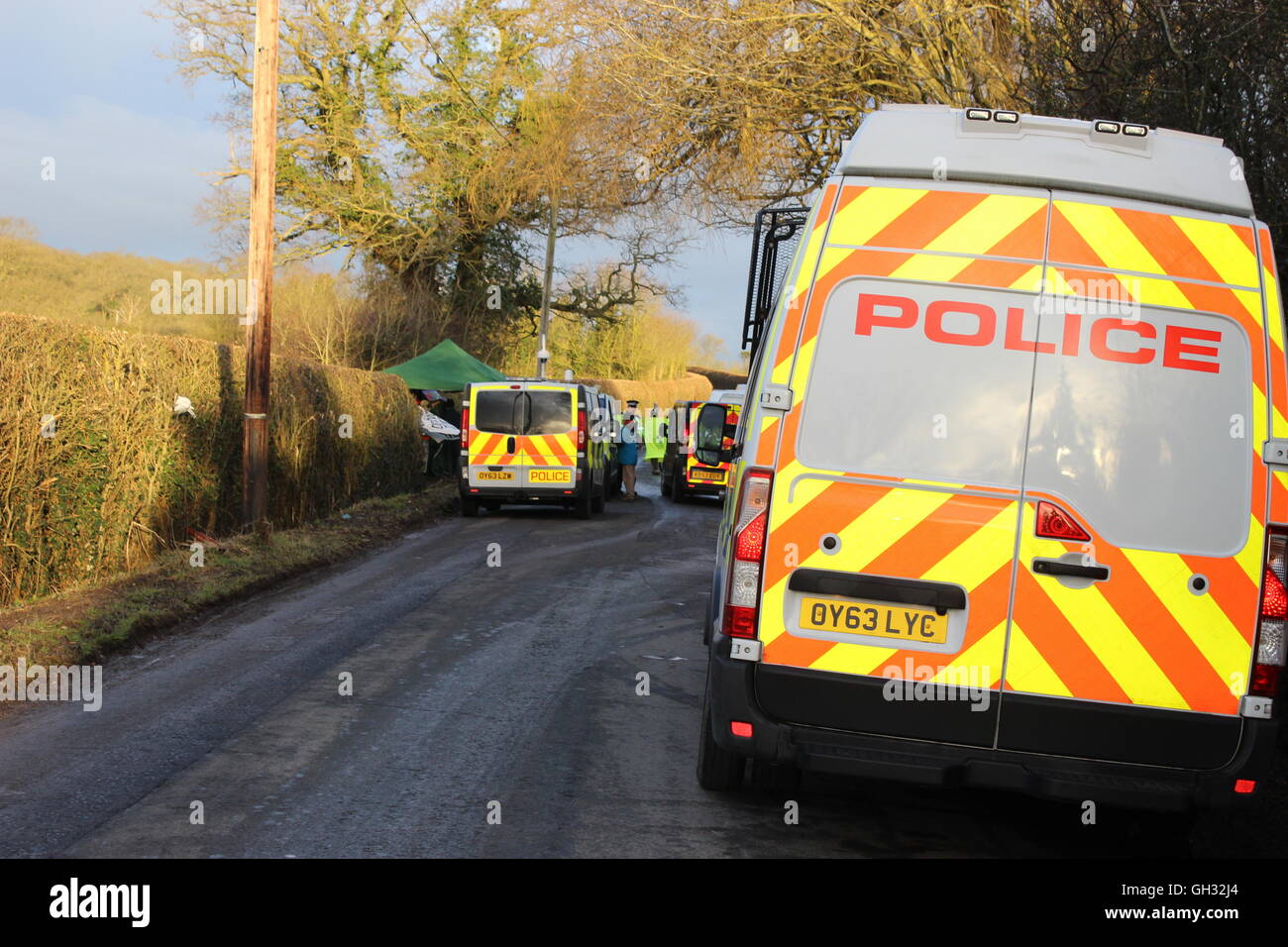 AWE ALDERMASTON AGAINST ATOMIC WEAPONS - TRIDENT - PROTESTERS GATHER AT ...