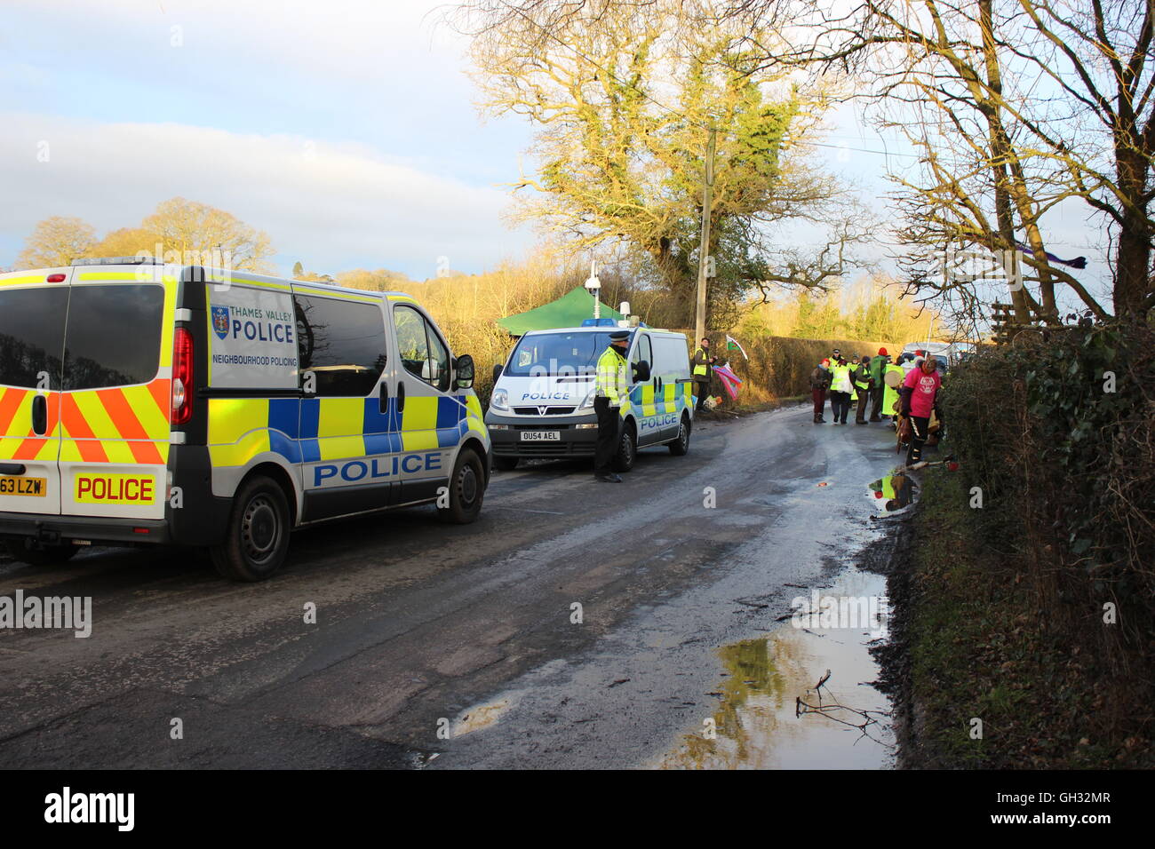 AWE ALDERMASTON AGAINST ATOMIC WEAPONS - TRIDENT - PROTESTERS GATHER AT ...