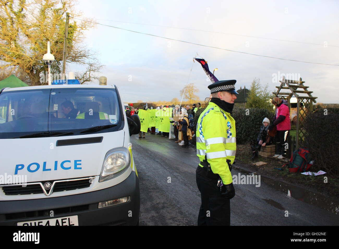 AWE ALDERMASTON AGAINST ATOMIC WEAPONS - TRIDENT - PROTESTERS GATHER AT ...