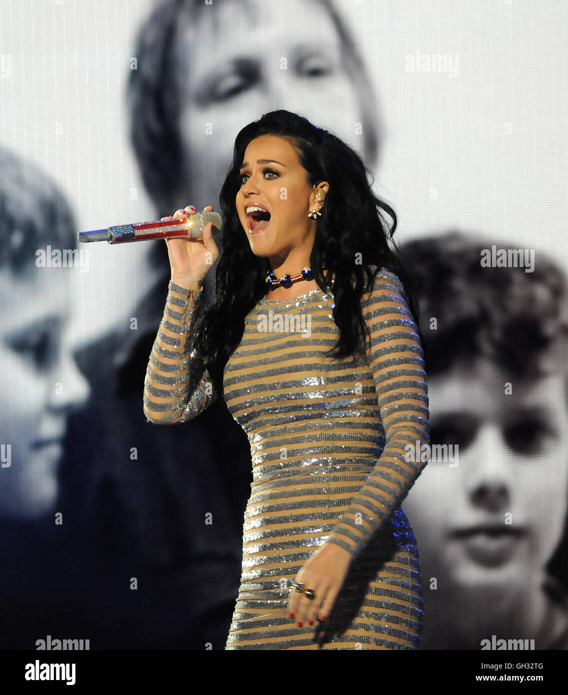 Katy perry katy perry hi-res stock photography and images - Alamy