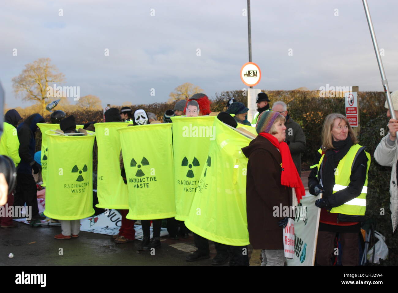 AWE ALDERMASTON AGAINST ATOMIC WEAPONS - TRIDENT - PROTESTERS GATHER AT ...