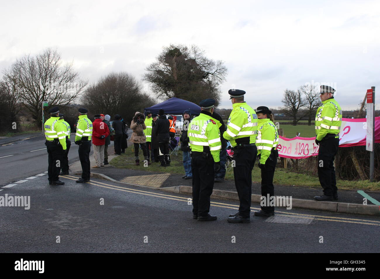 AWE ALDERMASTON AGAINST ATOMIC WEAPONS - TRIDENT - PROTESTERS GATHER AT ...