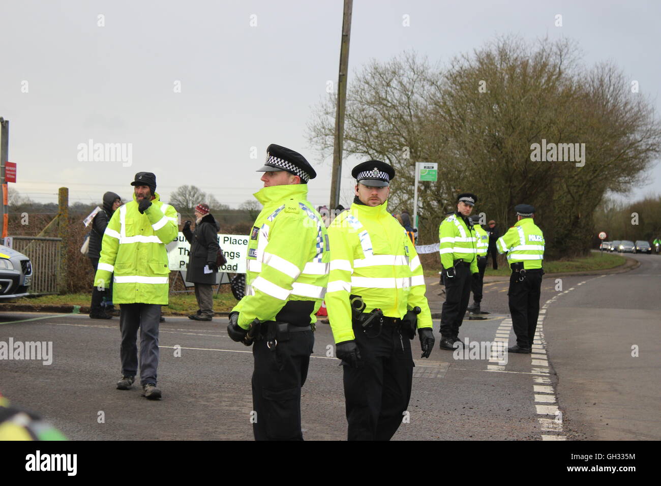 AWE ALDERMASTON AGAINST ATOMIC WEAPONS - TRIDENT - PROTESTERS GATHER AT ...