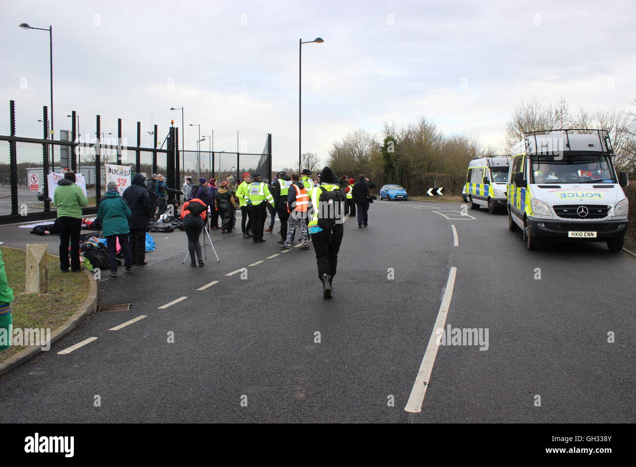 AWE ALDERMASTON AGAINST ATOMIC WEAPONS - TRIDENT - PROTESTERS GATHER AT ...