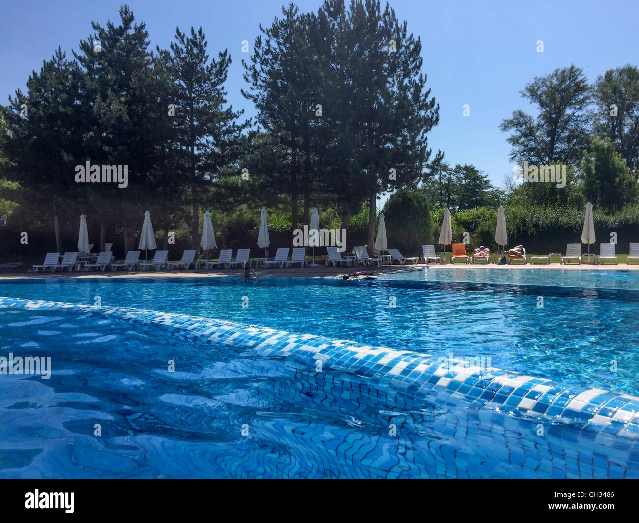 Blue water resort swimming hi-res stock photography and images - Alamy