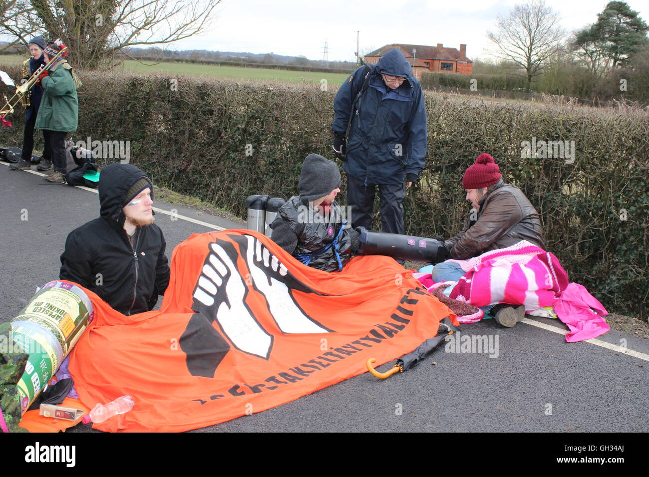 AWE ALDERMASTON AGAINST ATOMIC WEAPONS - TRIDENT - PROTESTERS GATHER AT ...