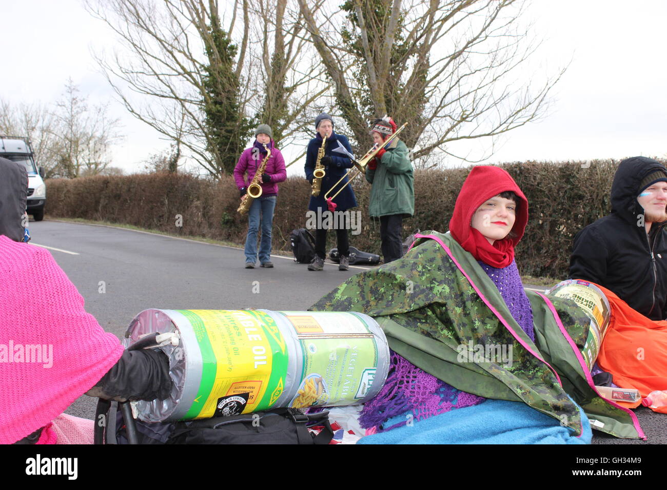 AWE ALDERMASTON AGAINST ATOMIC WEAPONS - TRIDENT - PROTESTERS GATHER AT ...