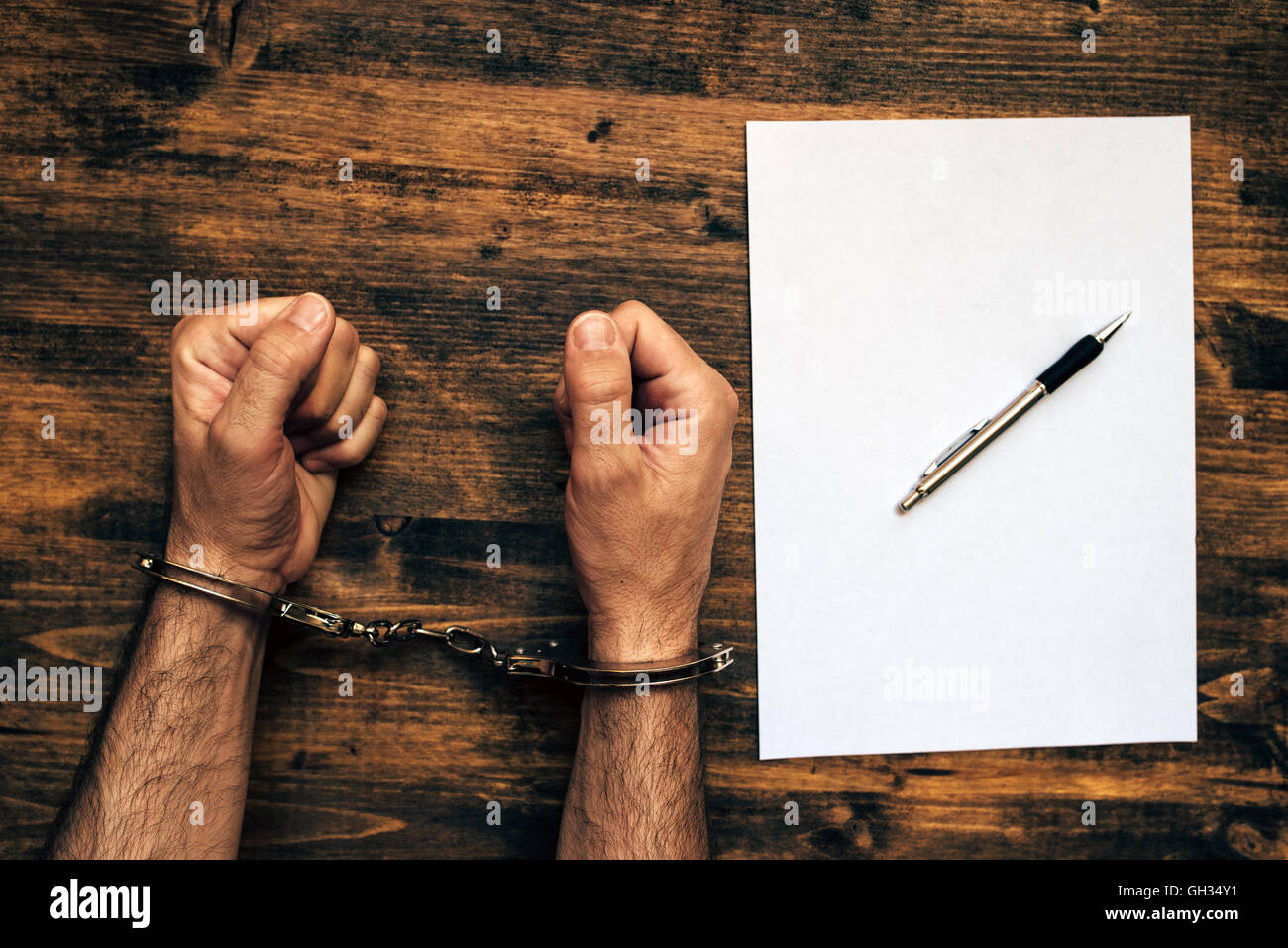 Detective desk hi-res stock photography and images - Alamy