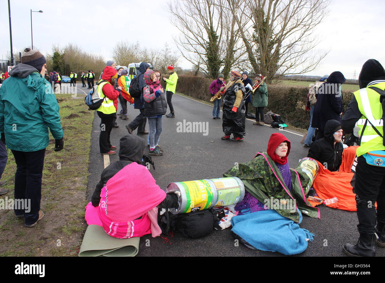 AWE ALDERMASTON AGAINST ATOMIC WEAPONS - TRIDENT - PROTESTERS GATHER AT ...