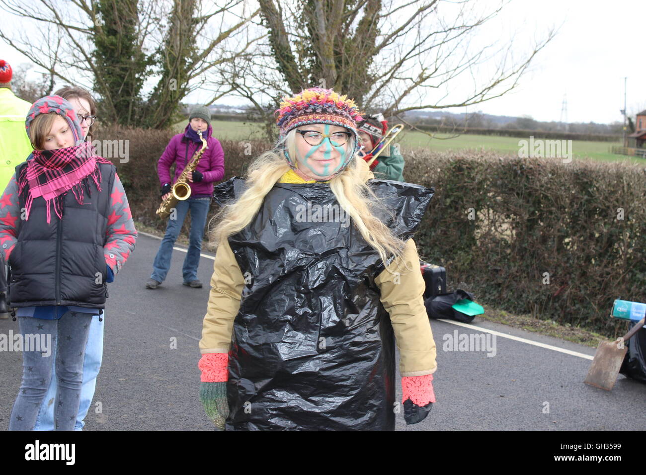AWE ALDERMASTON AGAINST ATOMIC WEAPONS - TRIDENT - PROTESTERS GATHER AT ...