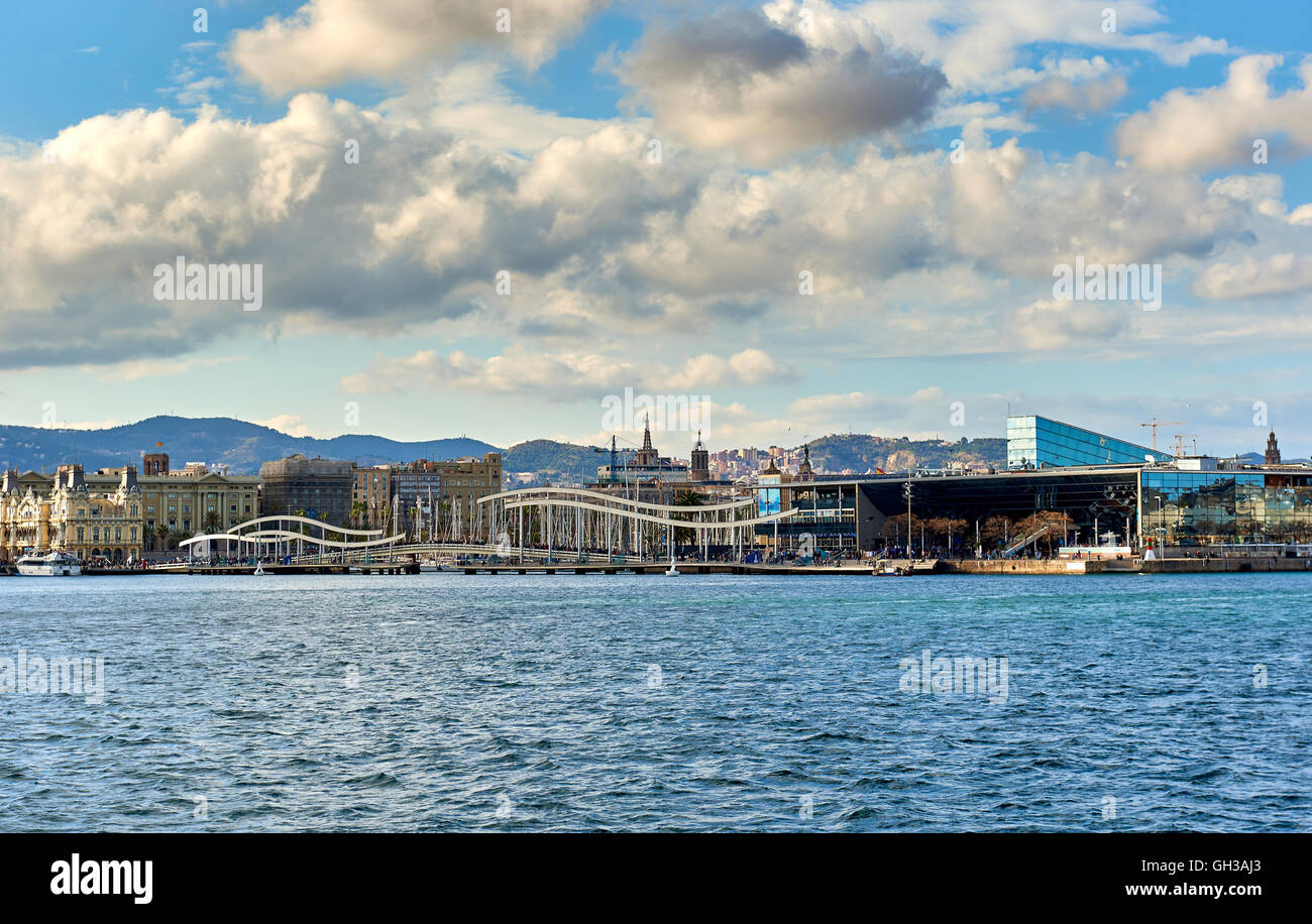 Barcelona bridge walkway hi-res stock photography and images - Alamy