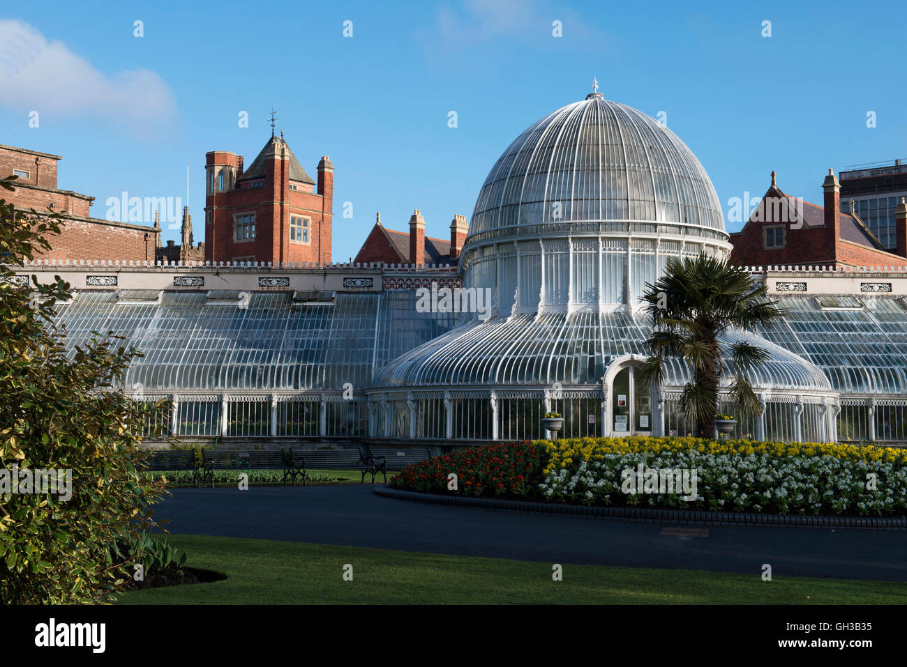 The Belfast Botanic Gardens in the Queens Quarter, Belfast Stock Photo ...