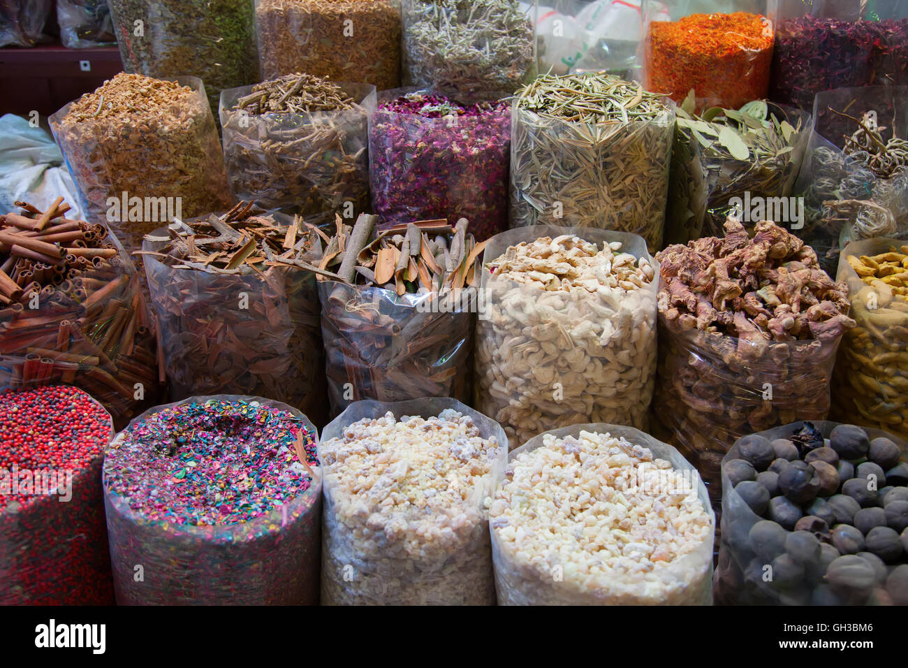 Colorful spices on the traditional arabian souk (market) in Dubai Stock ...