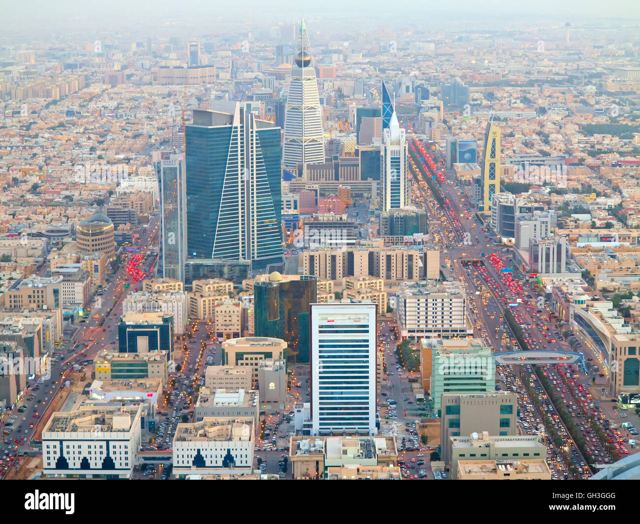 Downtown riyadh hi-res stock photography and images - Alamy