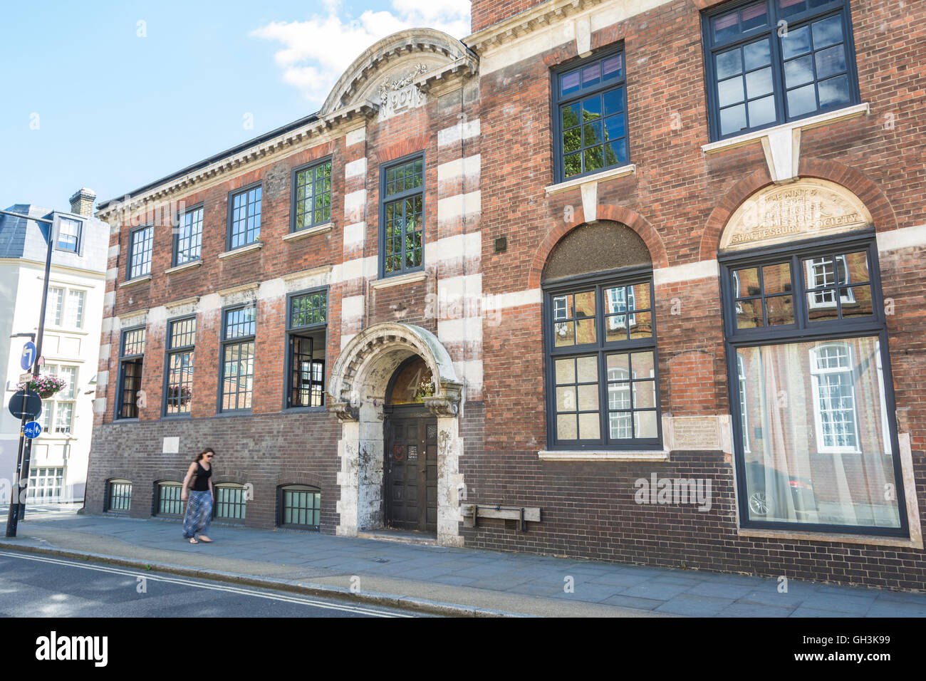 London, England, UK: The Mint and Gospel Lighthouse Mission on Union ...