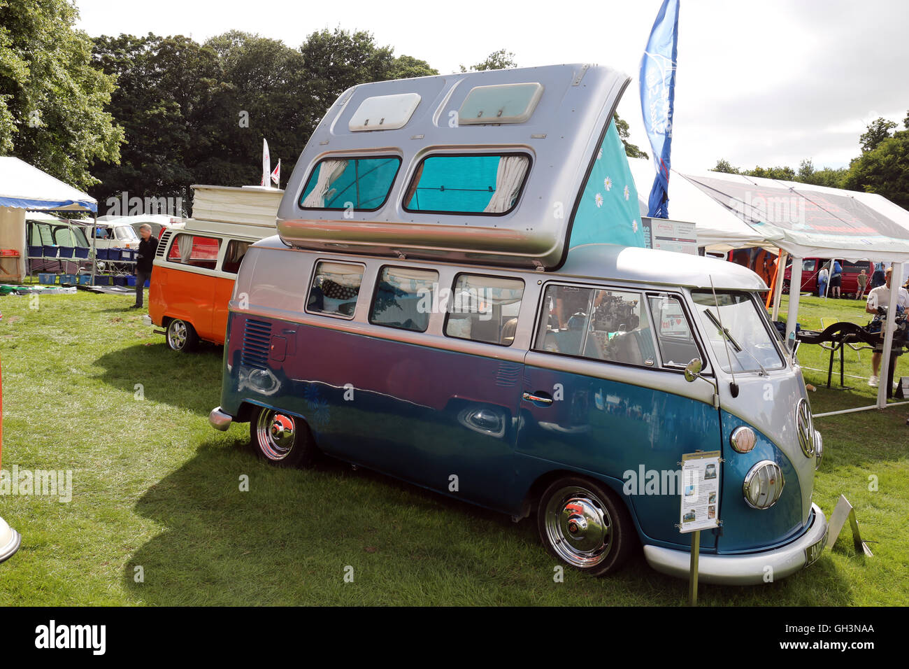 Volkwagen dormobile camper van at Tatton park Vw show Stock Photo - Alamy
