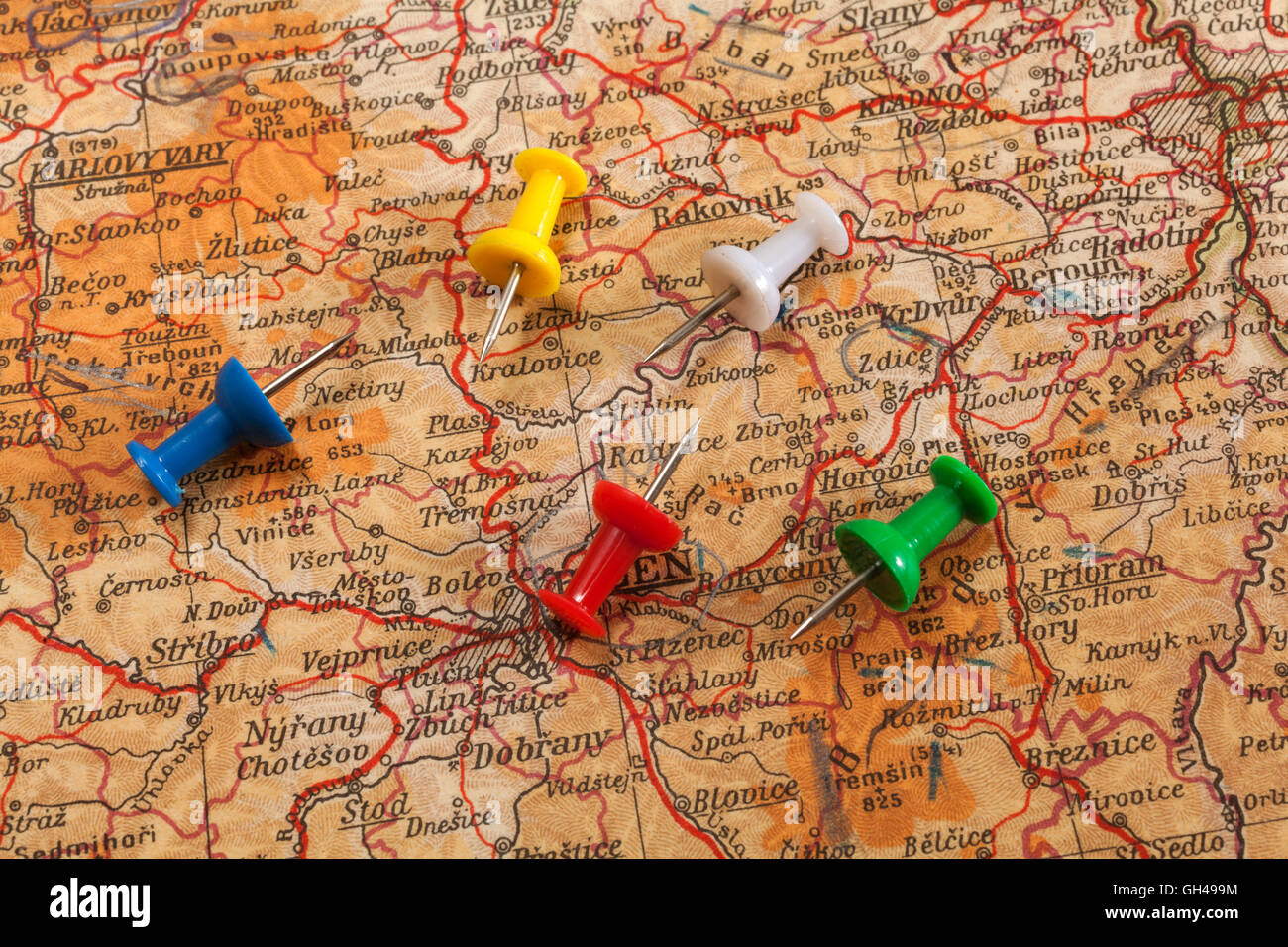 Map pins map hi-res stock photography and images - Alamy