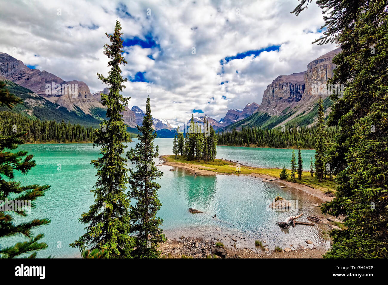 High Angle View of Spirit Island, Maligne Lake, Jasper National Park ...