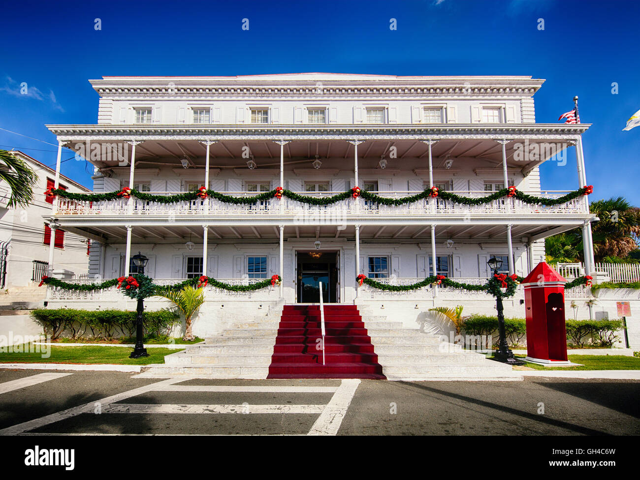 Caribbean colonial style house hi-res stock photography and images - Alamy