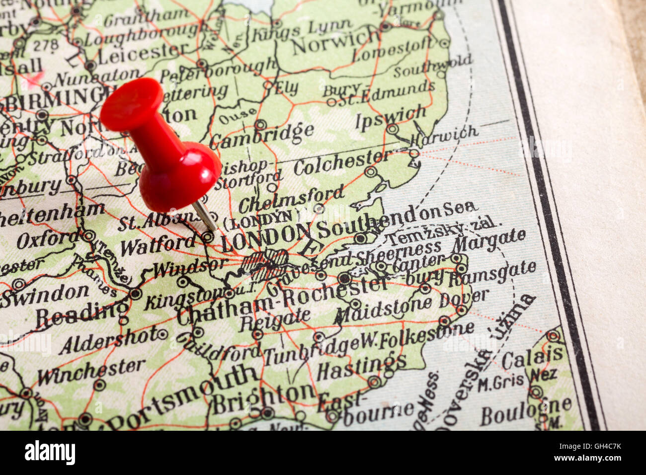 Push pin on map hi-res stock photography and images - Alamy