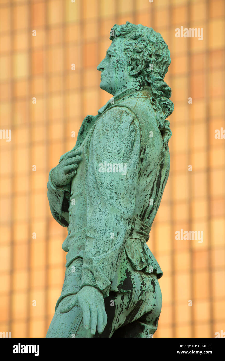 Nathan Hale statue, Wadsworth Atheneum, Hartford, Connecticut Stock ... Nathan Hale statue, Wadsworth Atheneum, Hartford, Connecticut Stock ...