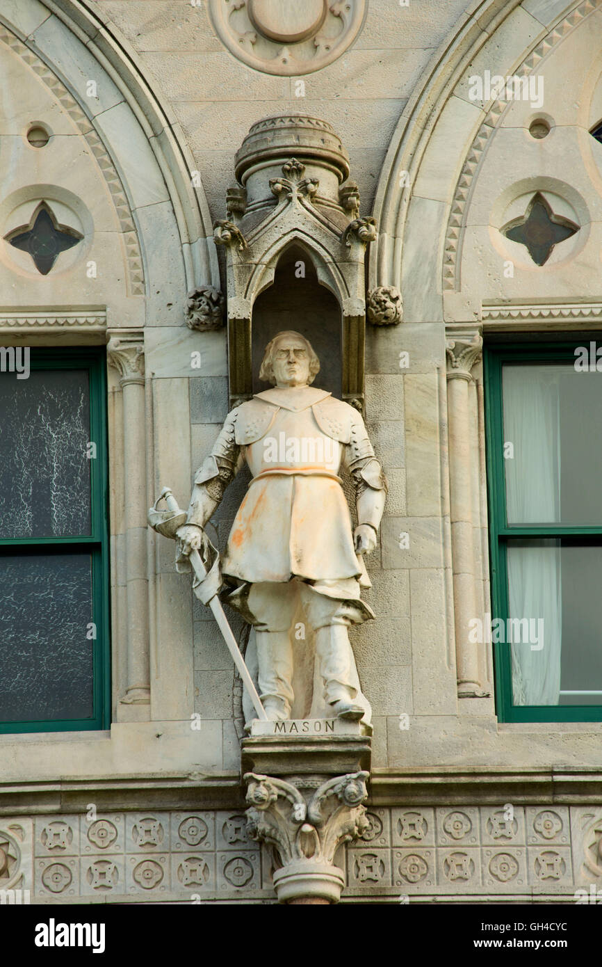 Connecticut State Capitol statue, Hartford, Connecticut Stock Photo - Alamy