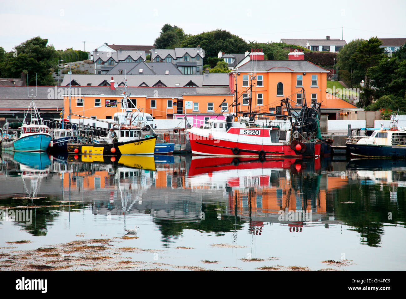 Castletownbere harbour hi-res stock photography and images - Alamy