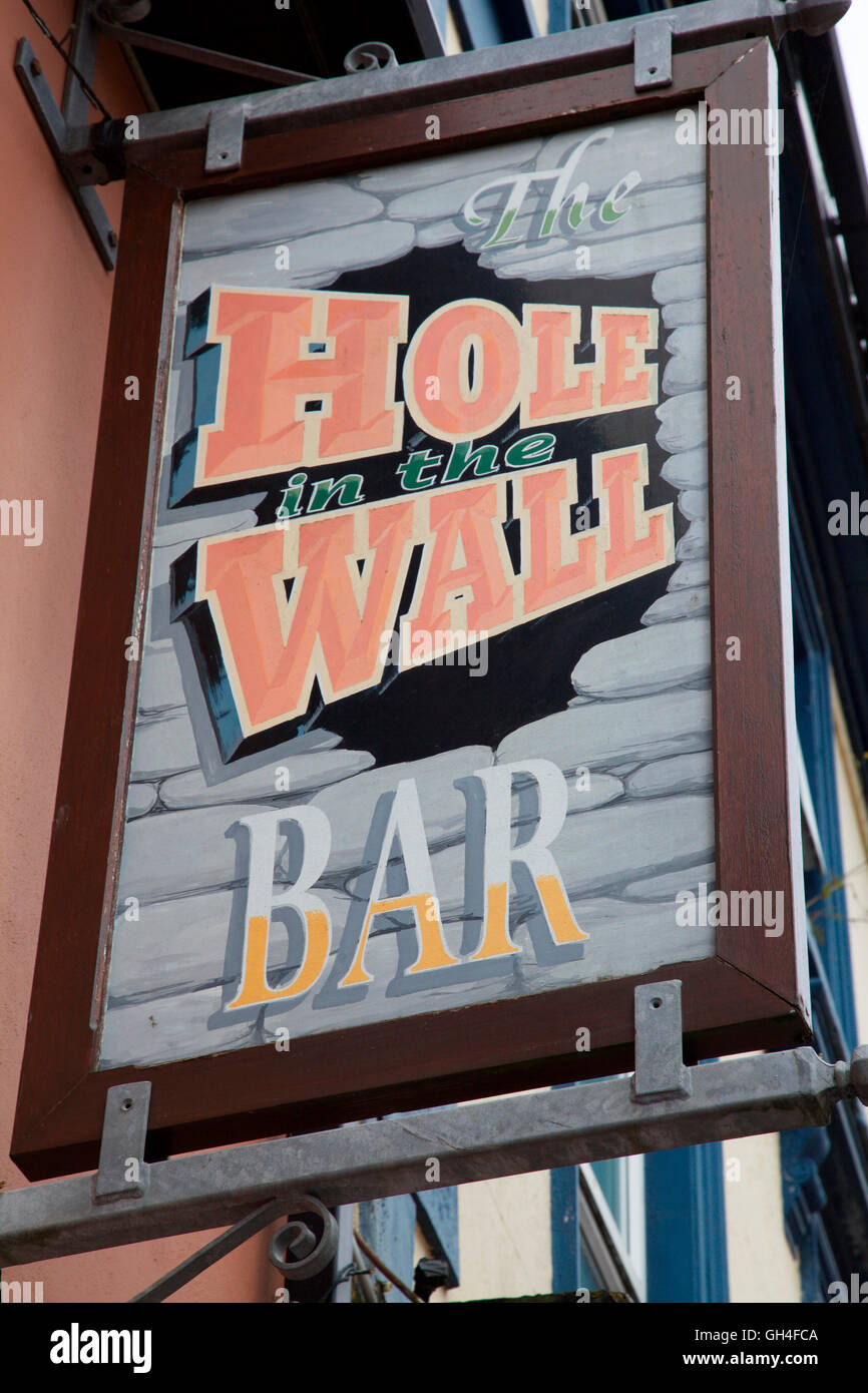 Hole in the wall bar sign signage castletownbere hi-res stock ...