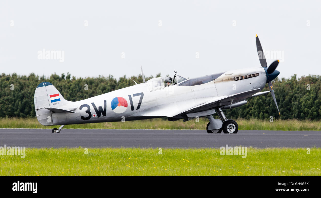 LEEUWARDEN, THE NETHERLANDS - JUNE 10, 2016: A vintage Spitfire fighter ...