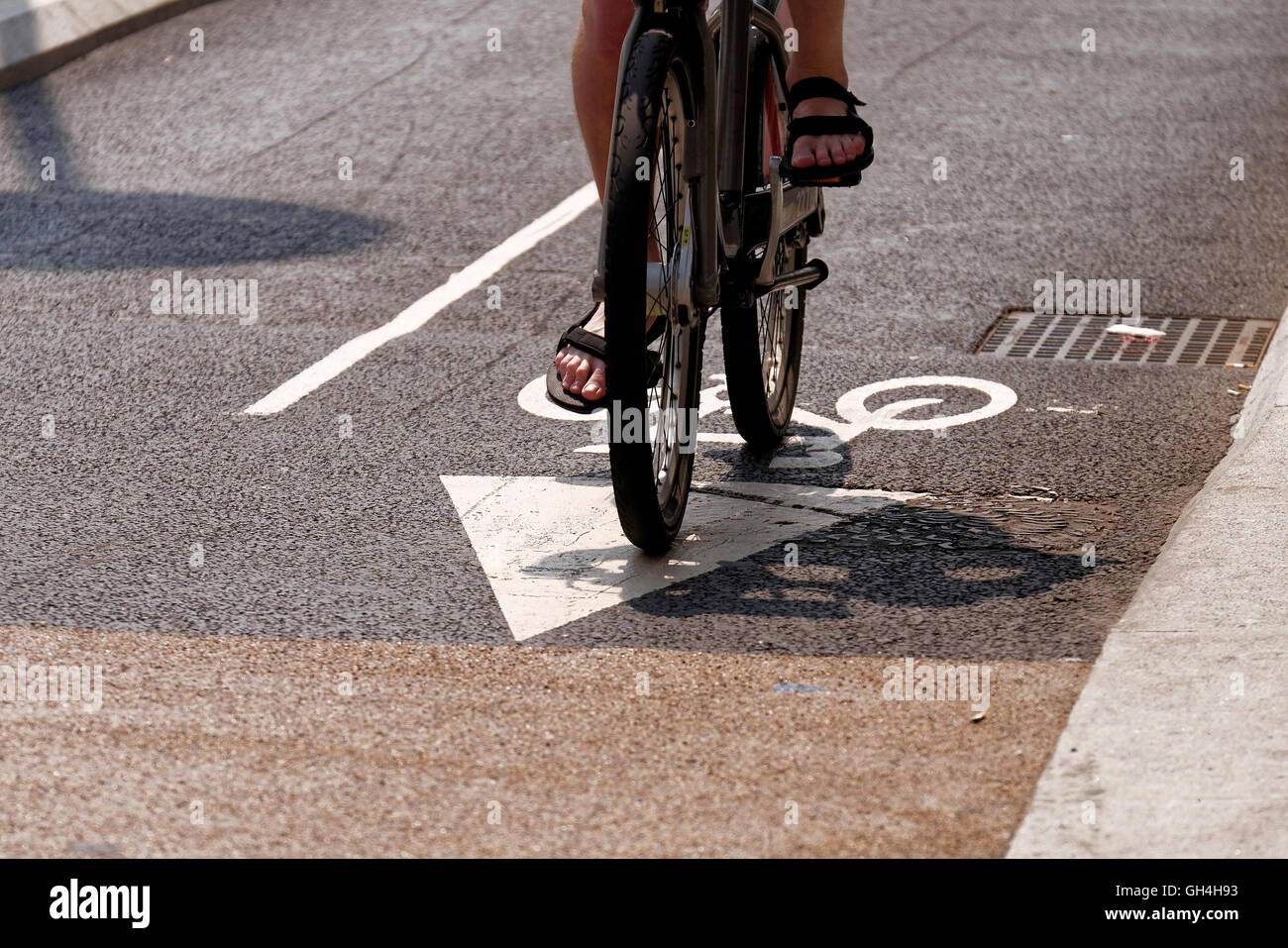 Cyclists using the New TFL Cycle Superhighway in Central London Stock ...