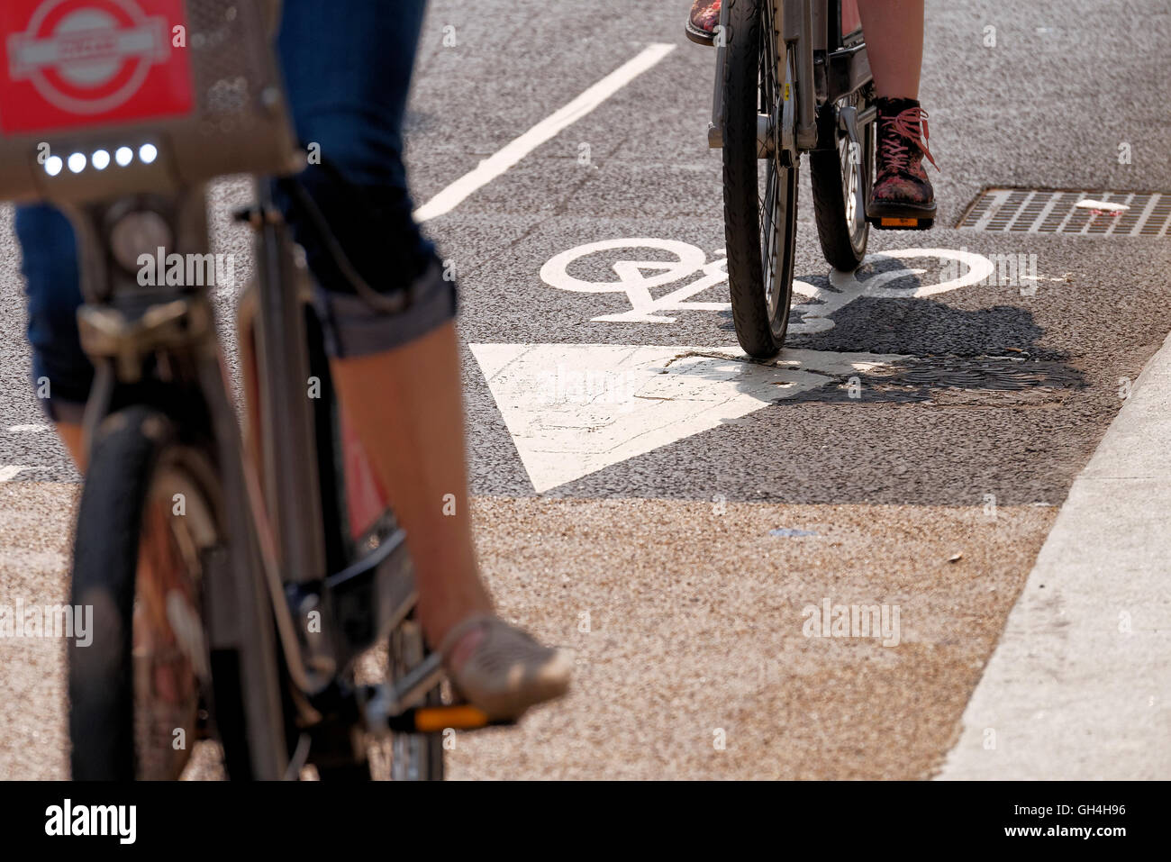 Cyclists using the New TFL Cycle Superhighway in Central London Stock ...