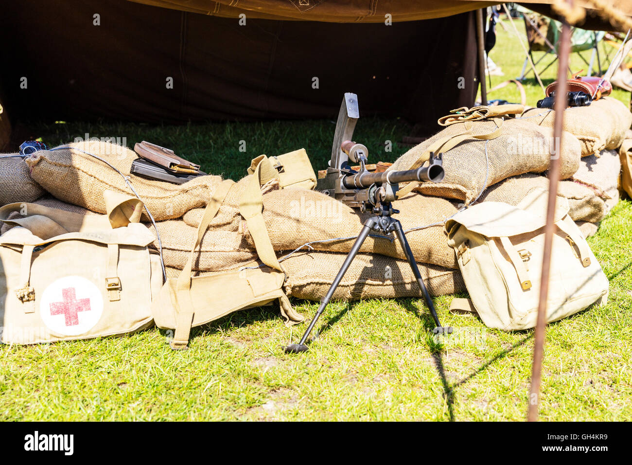 Gun emplacement military weapon High caliber rifle WW2 weapons guns ...