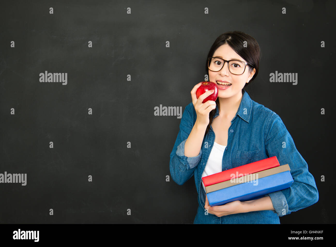 confidence university student happy to back to school with textbook on ...