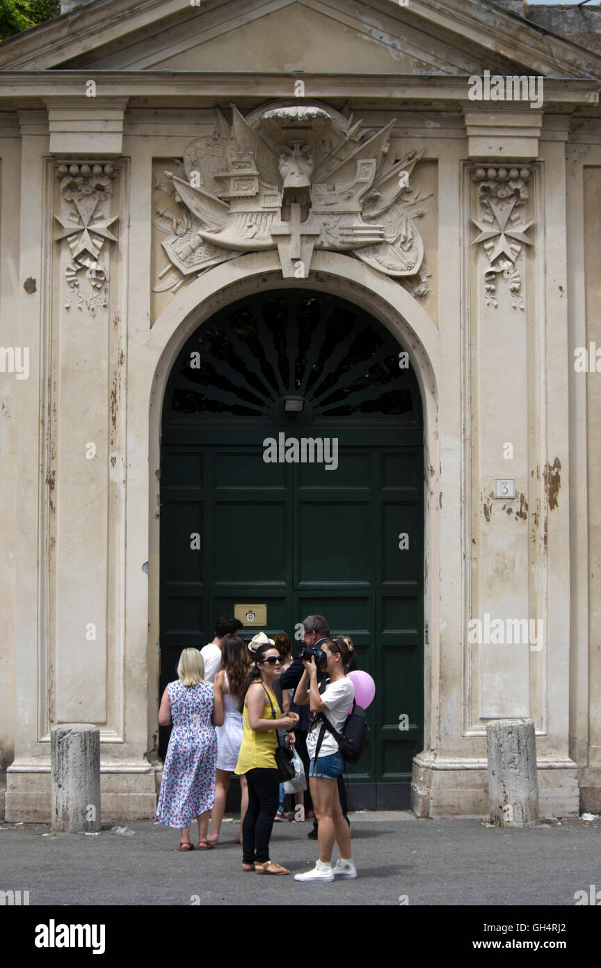 Aventine keyhole, rome hi-res stock photography and images - Alamy
