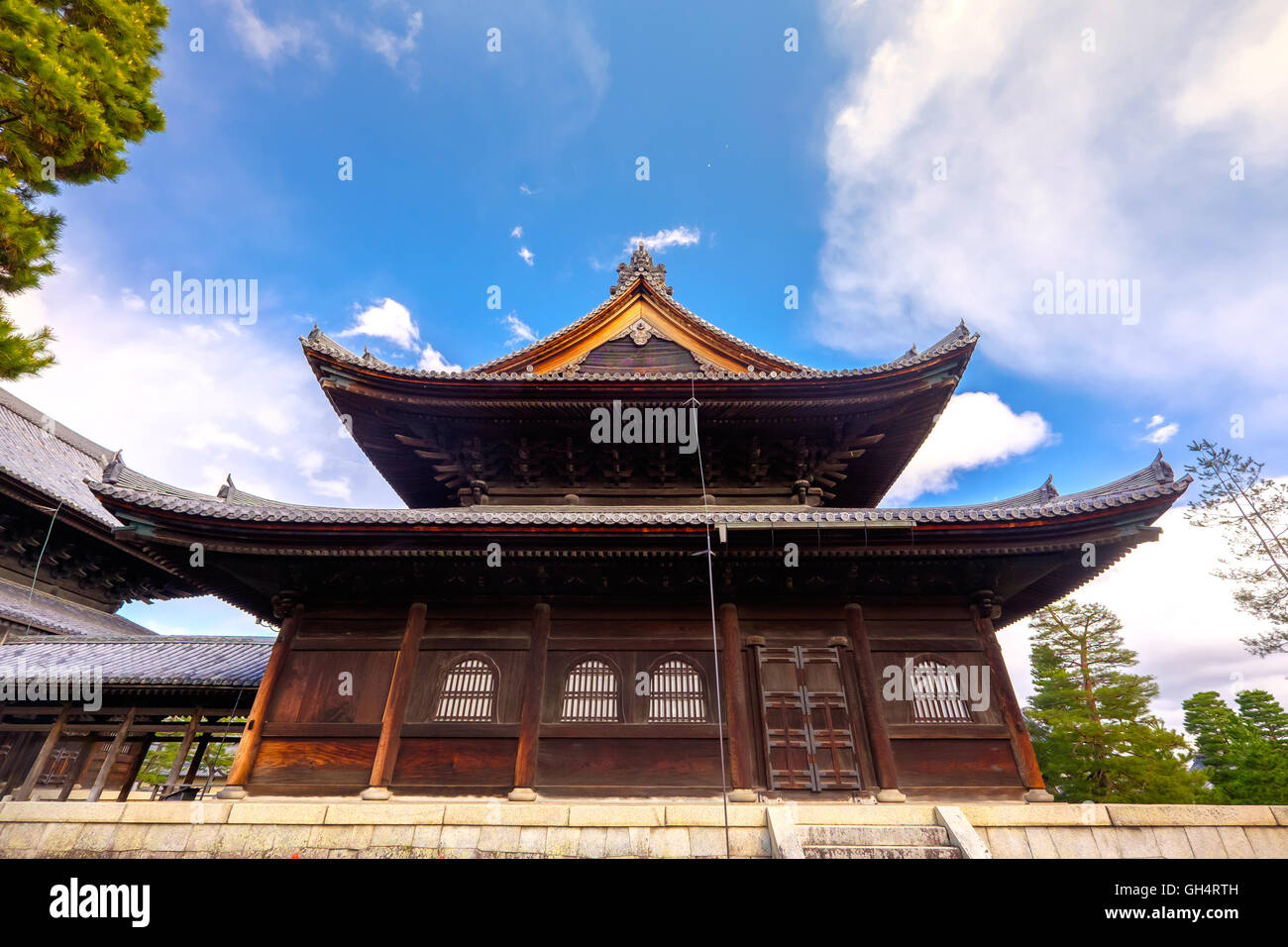 The typical Japanese pagoda architecture Stock Photo - Alamy
