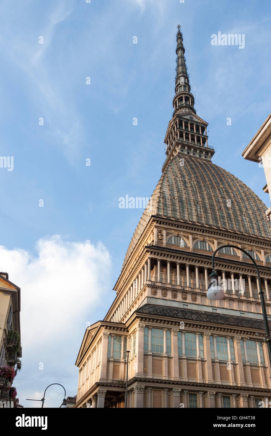 Dome of the beautiful mole Antonelliana landmark. Turin, Piemonte ...
