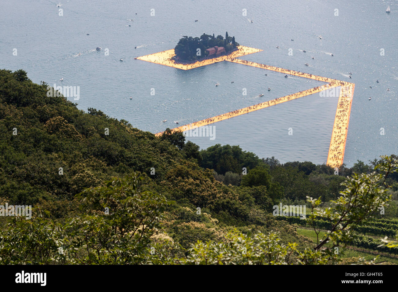Floating installation created by Christo and Jeanne-Claude artists ...