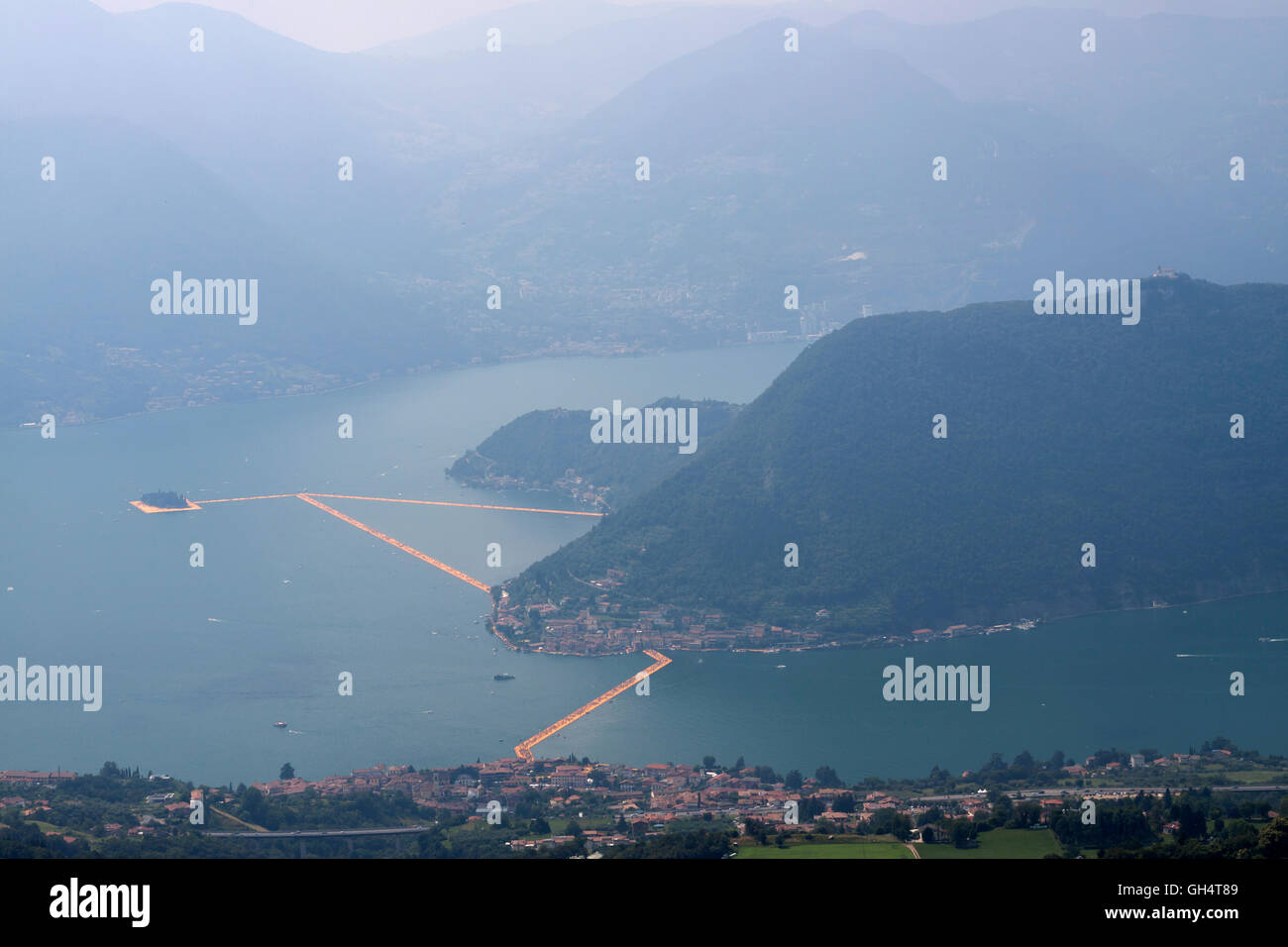 Floating installation created by Christo and Jeanne-Claude artists ...