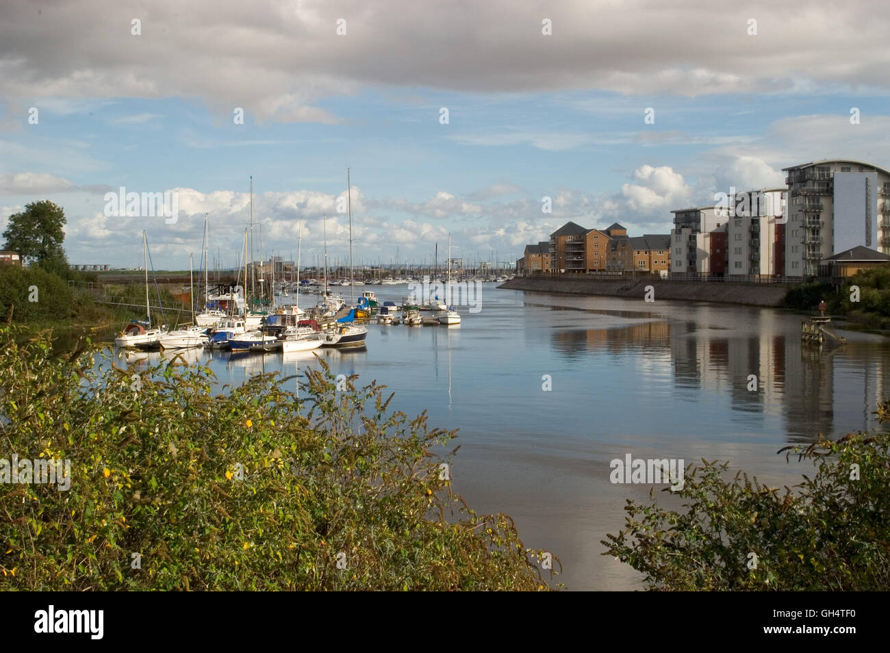 River Ely, Cardiff Bay, looking downstream Stock Photo - Alamy