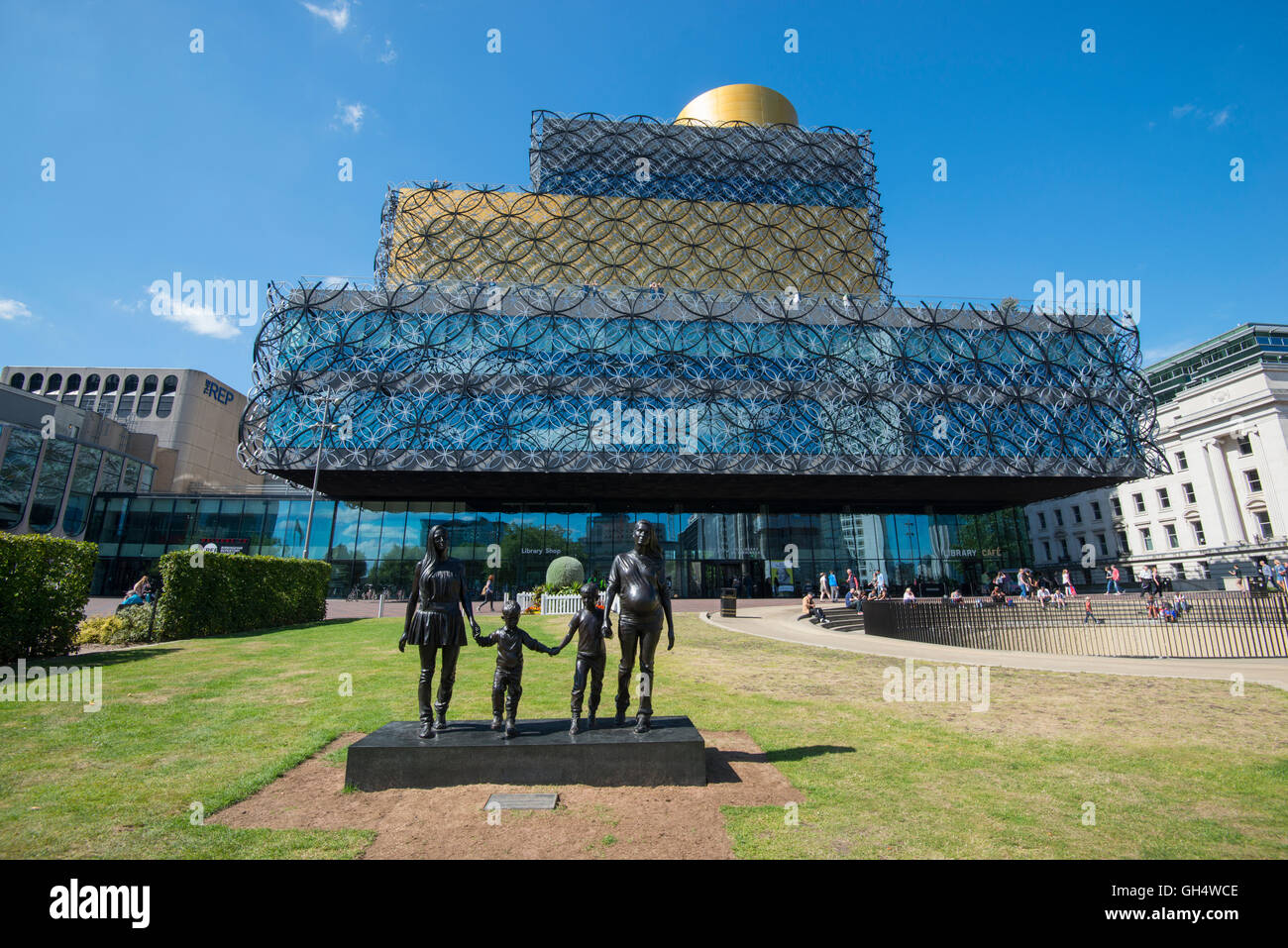 Family Statue in front of the Library of Birmingham in Centenary Square ...