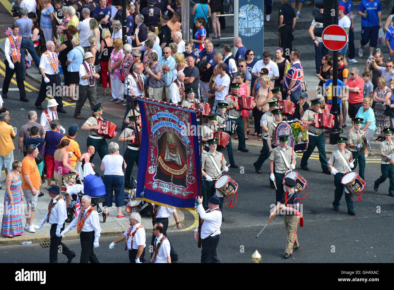 Parades hi-res stock photography and images - Alamy