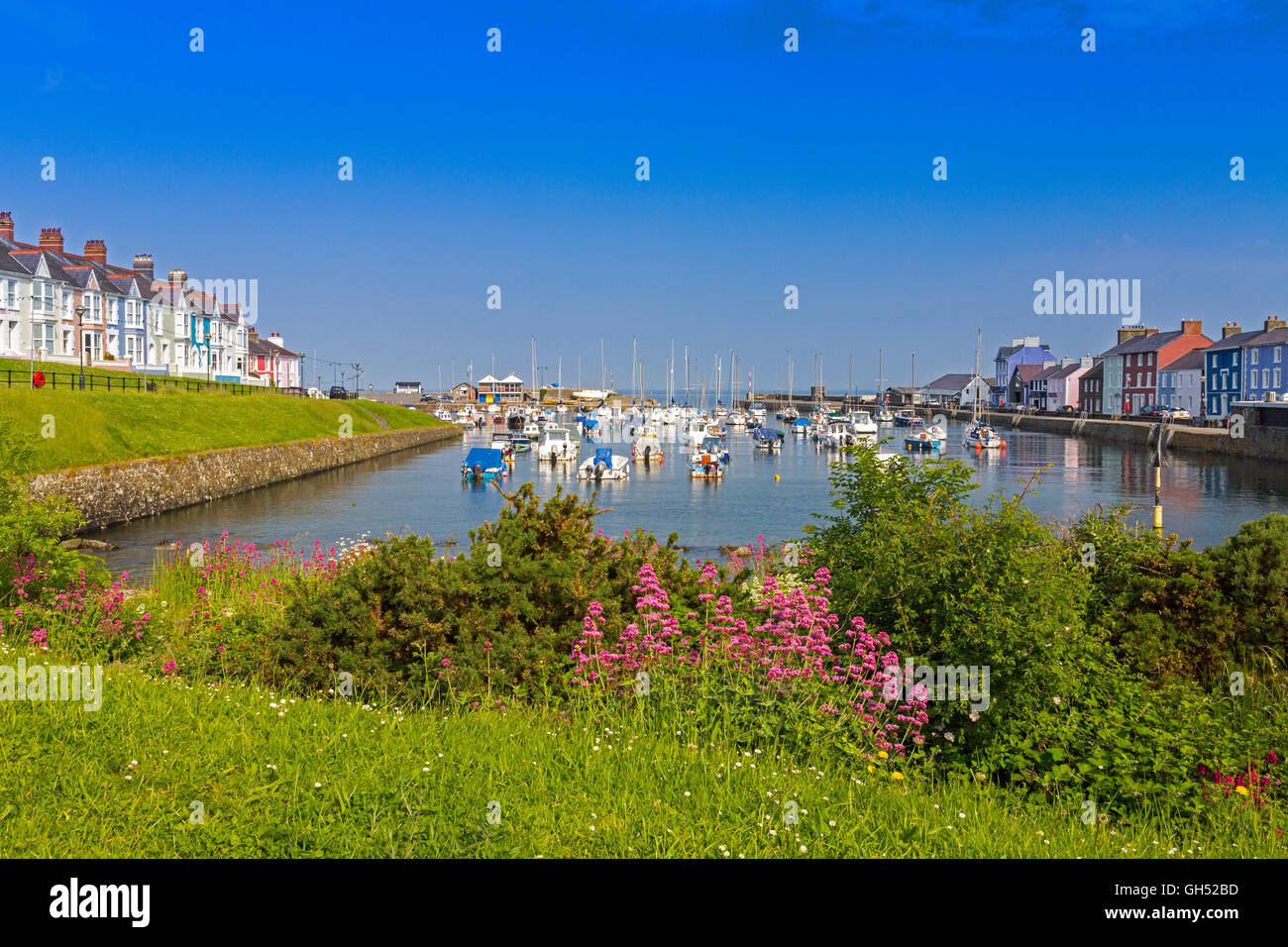 Aberaeron hi-res stock photography and images - Alamy