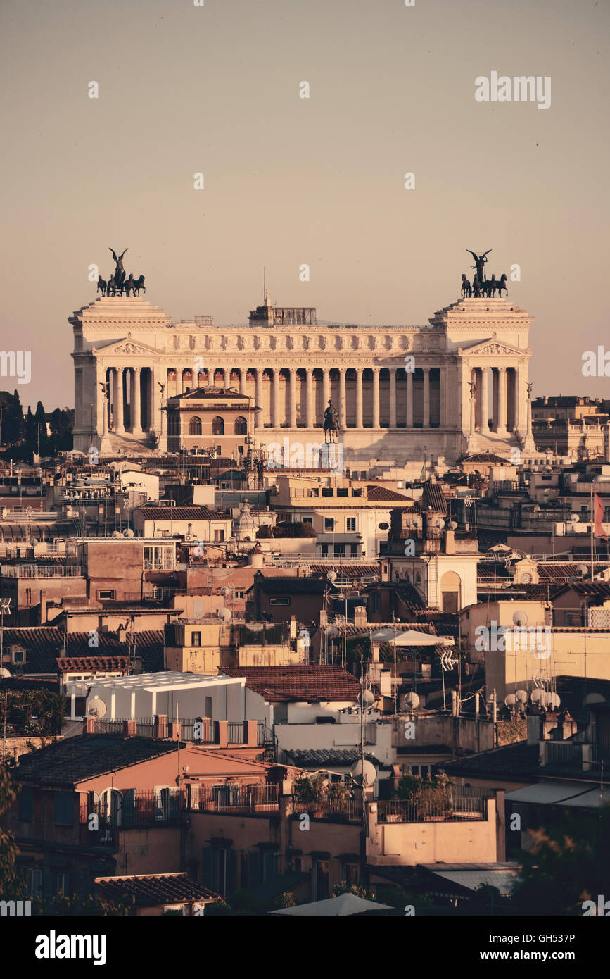Rome rooftop view with Monumento Nazionale a Vittorio Emanuele II in ...