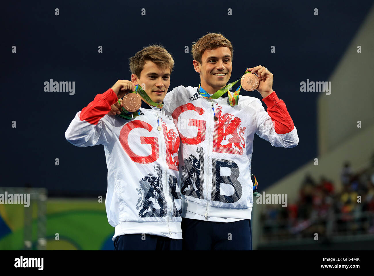 Great Britain's Tom Daley (right) and Daniel Goodfellow (left ...