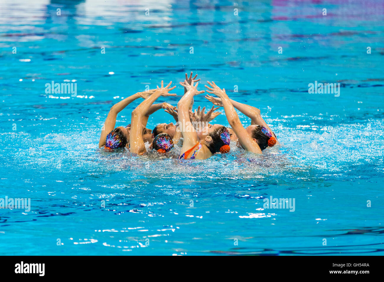 Synchronised swimmers hi-res stock photography and images - Alamy