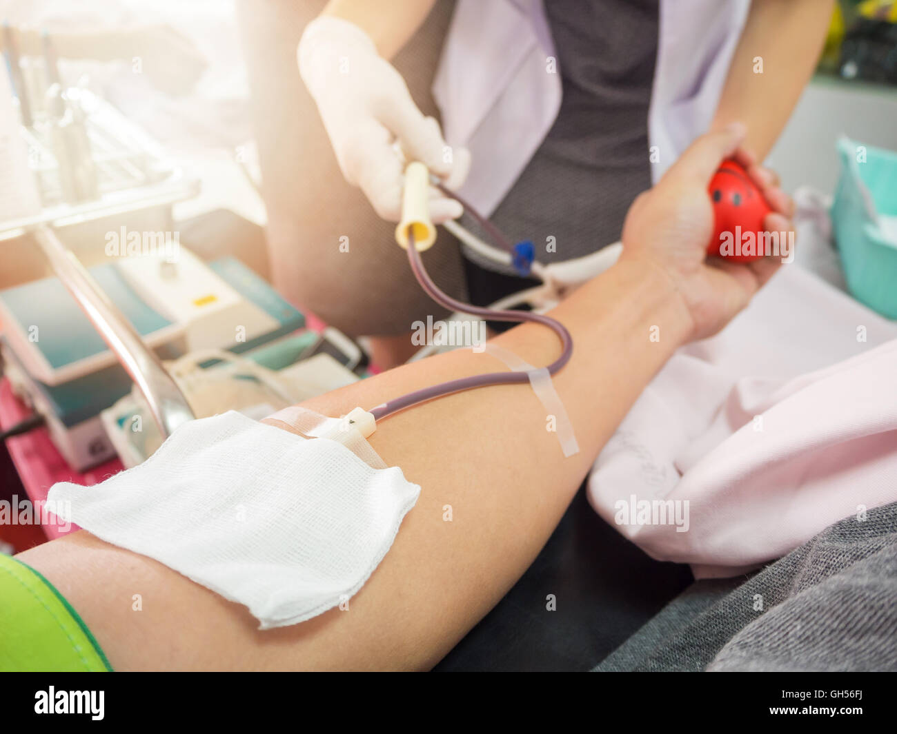 Platelet transfusion hi-res stock photography and images - Alamy