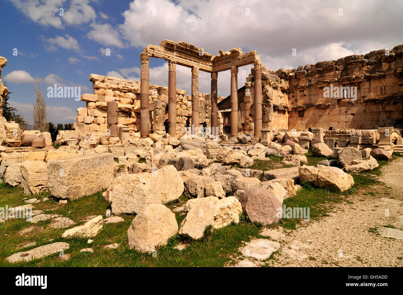 geography / travel, Lebanon, Roman temple ruins, Baalbek, Beqaa Valley ...