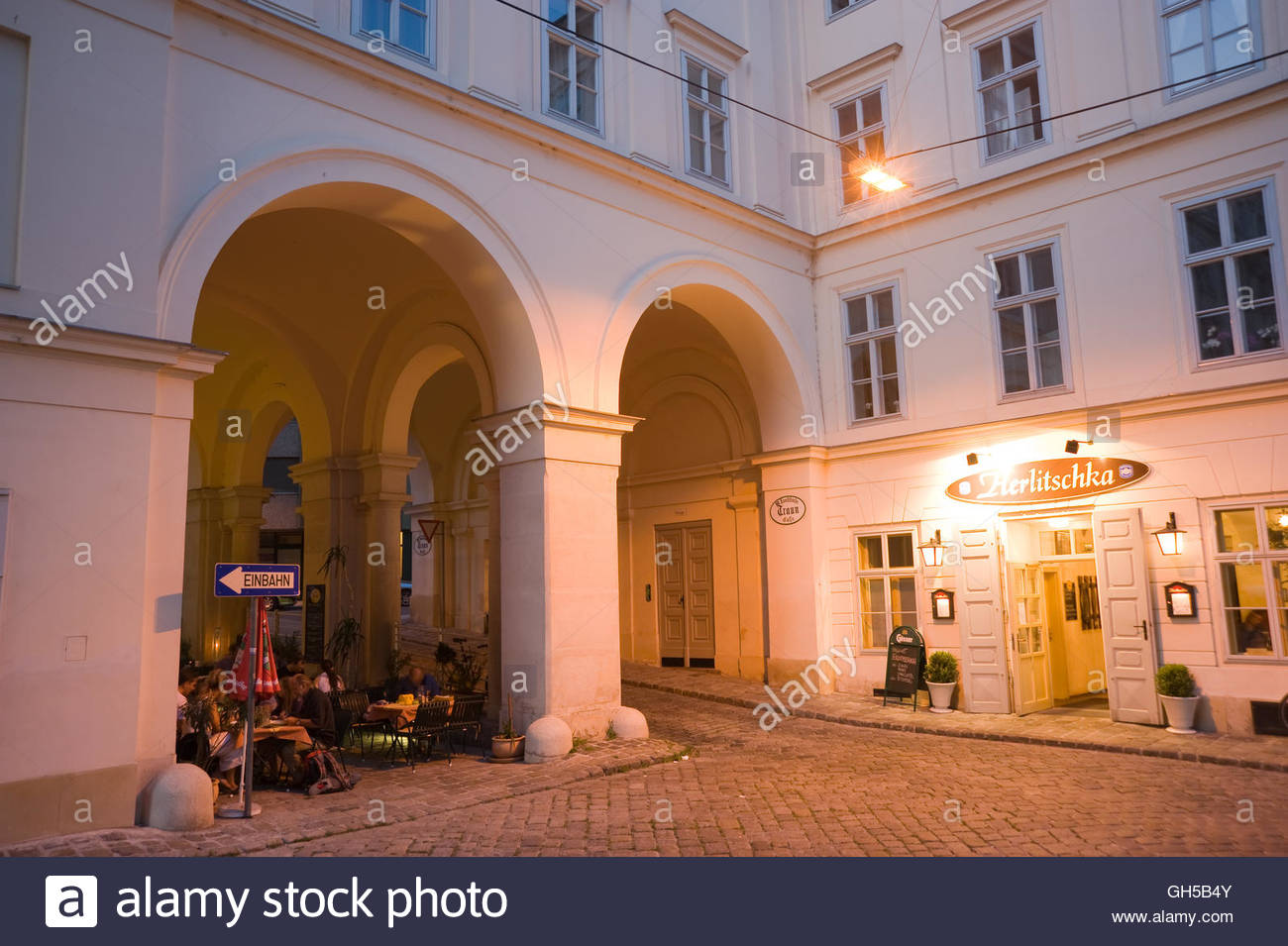 Wien Gasthaus High Resolution Stock Photography and Images - Alamy